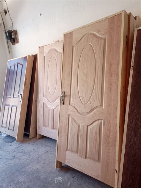 ابواب خشب ابواب حديد حمايات شبابيك