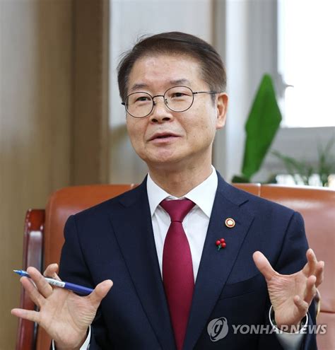 Labor Minister Gives Interview Yonhap News Agency