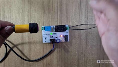 Motion Sensor Light Using Ir Proximity Sensor And Cd4017