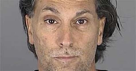 G1 Homem é Detido Após Realizar Ato Sexual Na Frente De Policial