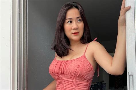 Video Tante Ernie Cuma 10 Menit Dijamin Betah Di Rumah