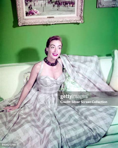 Joan Crawford 1940s Photos And Premium High Res Pictures Getty Images