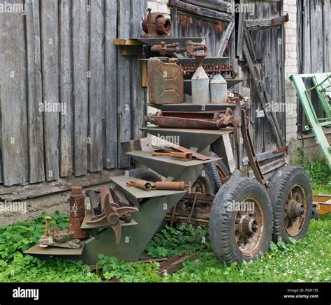 Old Iron Tractors Parts