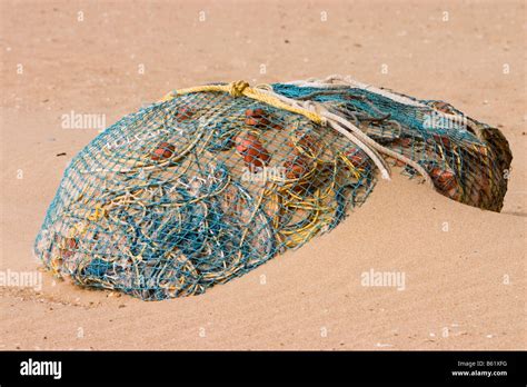 Seine net fishing hi-res stock photography and images - Alamy