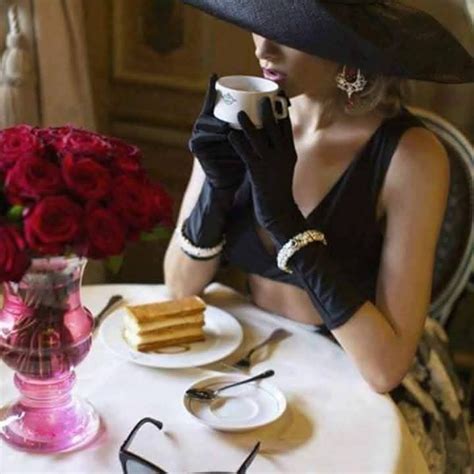 Lux შერი ჭირსაც წაუღია სიბერე და თვალთან გაჩენილი ნაოჭები