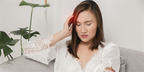 Common Causes Of Headache And Nausea In Women Boredmom