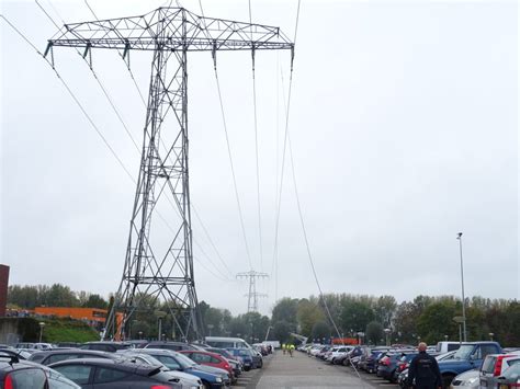 Kabel Van Hoogspanningslijn Op Zernike Campus Geknapt Oog Groningen