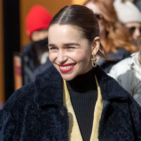 امیلیا کلارک نزدیک بود ساموئل ال جکسون را با ماشین له کند