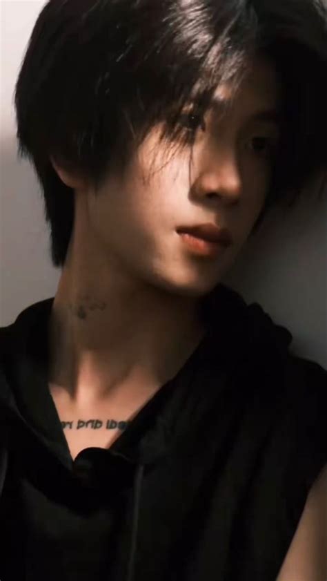 Jiang Feng Yong 姜峰勇 ผู้ชายหล่อ ผู้ชาย