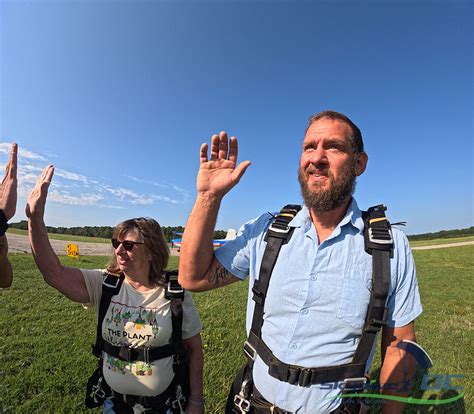 Skydiveoccom Jana Sabatula Pics