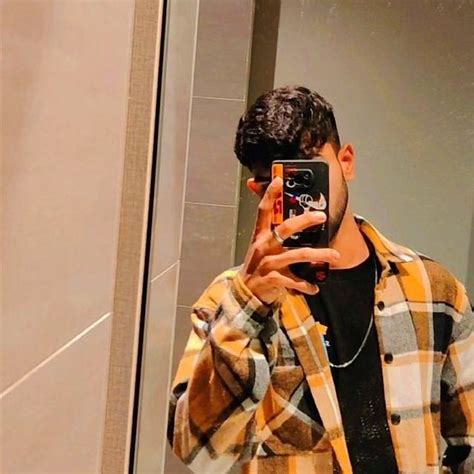 H A N S Melvinhans • Threads Say More