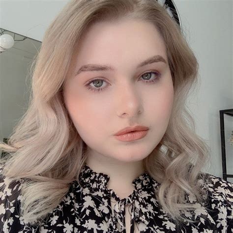 Anastasia Steishazh Snapchat Stories Spotlight And Lenses