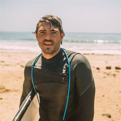 Alex Roe Wife The Truth About His Relationship