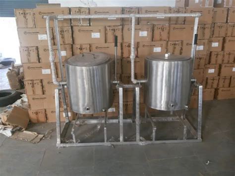 Stainless Steel Double Jacketed Vessel Material Grade Ss304 Capacity 100 500 L At Best Price