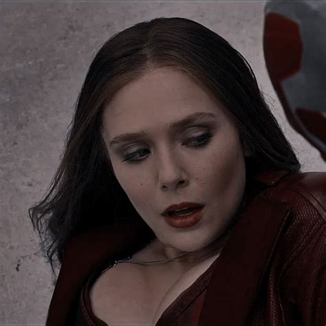 Familia Stark Elizabeth Olsen Scarlet Witch Yaaas Marvel Girls