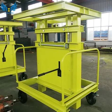 Lianggong Steel Hydraulic Manual Operation Table Formwork Shifting Trolley For Formwork Movement