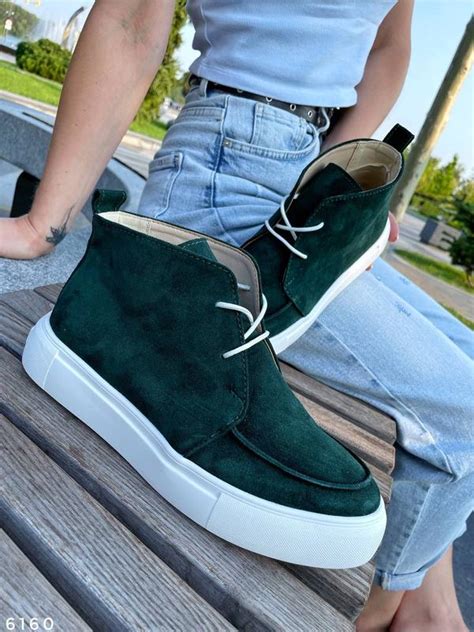 Хайтопы — ціна 2000 грн у каталозі Лофери Купити жіночі речі за доступною ціною на Шафі