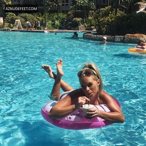 Kendall Jones Feet Aznudefeet