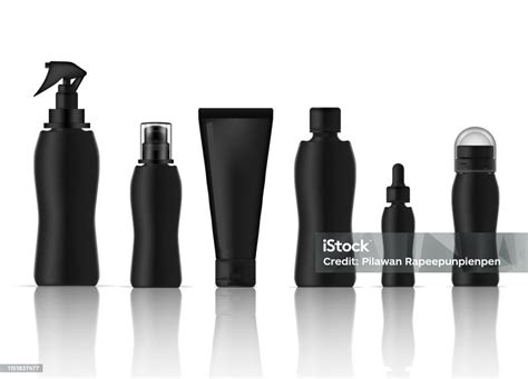병 모의 현실적인 스킨케어 제품 스프레이 탈취 제 거품 비누 점 적기 세럼 펌프 로션 및 클렌징 튜브 흰색 배경 그림에 포장 검은색에 대한 스톡 벡터 아트 및 기타 이미지