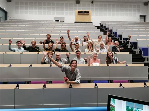 Liz Early On Linkedin Opentowork Design Professional Branding