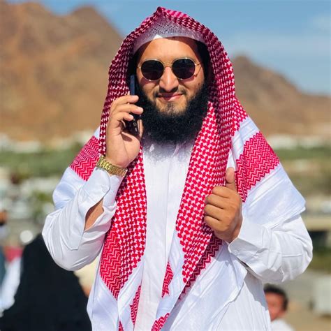 আল্লাহ আকবার কস্টের পেরিওয়ালা Facebook