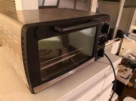 Namizno Mini Pečico Prodam