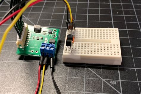 Tracker Wire Hardware Particle