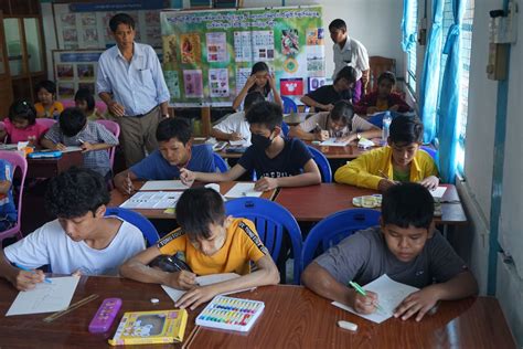 မော်လမြိုင်ခရိုင်၊ Community Centre ခန်းမ၌ အခြေခံပန်းချီပြိုင်ပွဲ ကျင်းပ Myanmarnationalpost