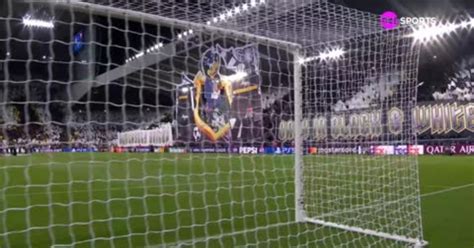 Festa Linda Da Torcida Do Newcastle No St James Park Tnt Sports