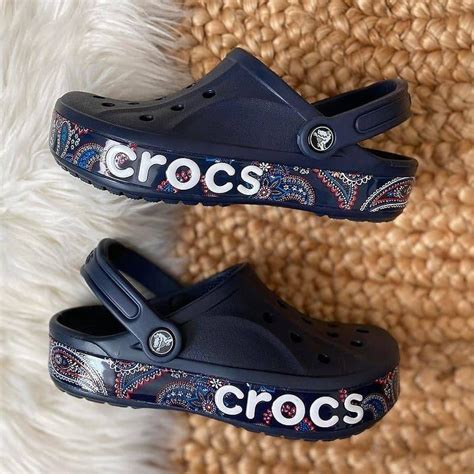 Сабо кроксы женские crocs оригинал bayaband bandana navy синие витраж ...