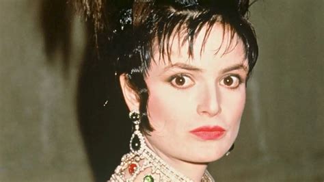 La Princesa Punk Que Se Casó Con La Tiara De Eugenia De Montijo Robada