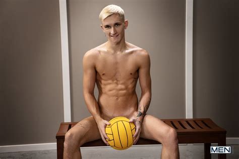 Theo Brady Rides Finn Harding Daily Squirt Theo Brady Rides Finn Harding Daily Squirt