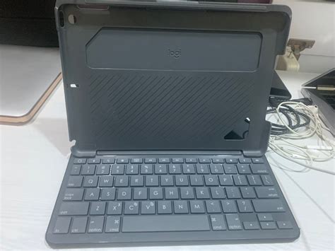 Logitech Slim Folio Bluetooth Keyboard Case Th Generation Computers Tech Parts