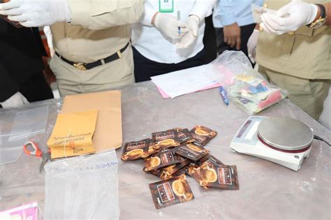 អាវុធហត្ថខេត្តបាត់ដំបង បង្ហាញមុខជនសង្ស័យម្នាក់ក្នុងករណីជួញដូរគ្រឿងញៀនជាង៣០គីឡូក្រាម