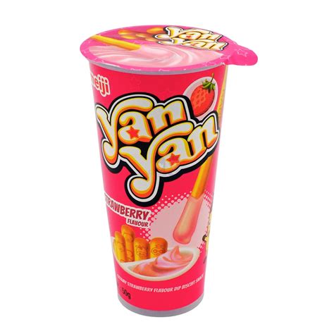 Meiji Yan Yan Creamy Strawberry Dips Biscuit Snack 50g Morueats