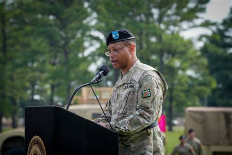 Dvids Images 52nd Eod Group Welcomes New Commander During Ceremony