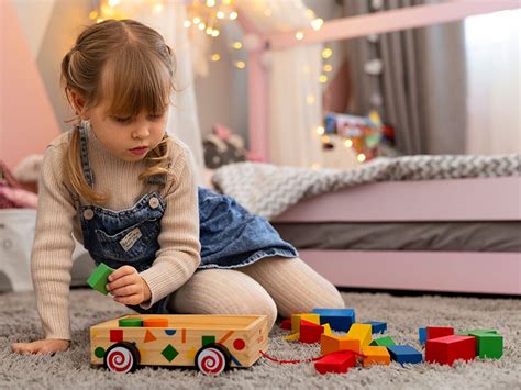 آیا اسباب‌بازی را باید متناسب با جنسیت کودک انتخاب کنیم؟ ایرنا زندگی