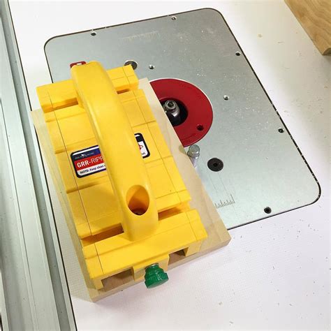 MICROJIG Precision Control And Safety On A Router Table