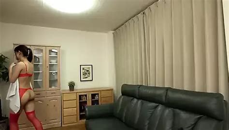 Shizuku Este O Tânără Soție Japoneză Care Vrea Să Facă Sex Cu Alți Tipi înainte Să împlinească