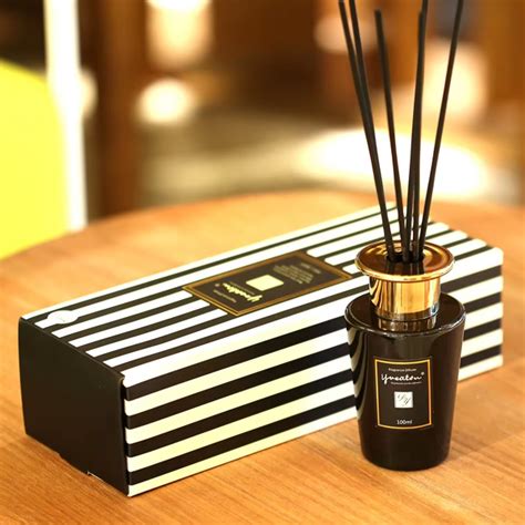 Custom Reed Diffuser Boxes Premium Finishing Features