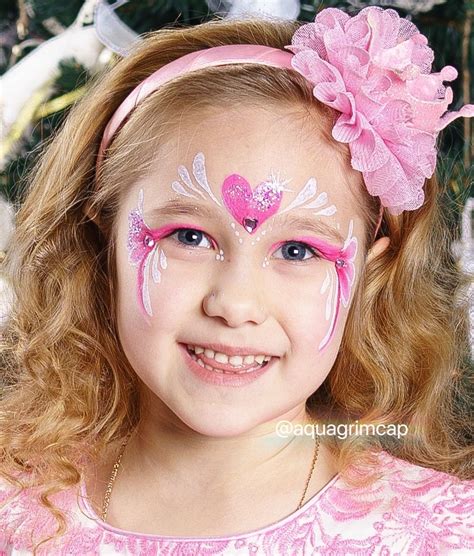 Аквагрим Сердечко для девочек Face-art | Face painting, Carnival face ...