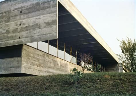 Architectureandmadness Paulo Mendes Da Rocha Casa Butantã San Paolo