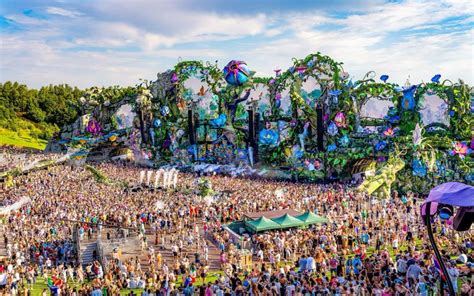Life Mainstage Tomorrowland 2024 Music Festival Riot Fest Dance Music