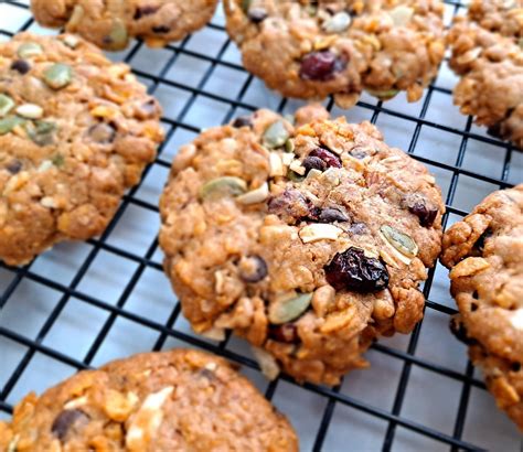 기쁜날 천안 시리얼쿠키 삼촌이 보내는 조카 생일선물중 한품목~ 대파치즈스콘과 시리얼쿠키