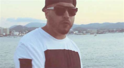 Yaseen Rosay Lyrics Songs And Albums Genius