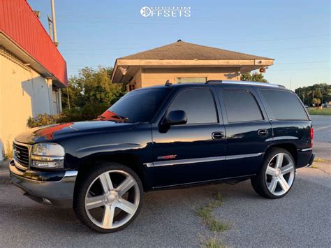 2006 Gmc Yukon With 26x10 31 Oe Performance 147 And 30530r26 Lexani Lx