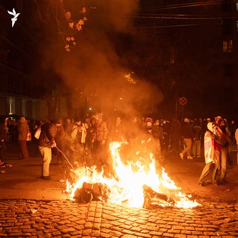 რადიო თავისუფლება 📸 რუსთაველის გამზირზე პროევროპული საპროტესტო აქცია მეხუთე დღეა გრძელდება 📸