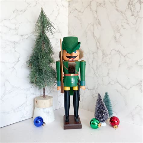 Vintage Volkmar Matthes Nutcracker Green Soldier With Rifle West
