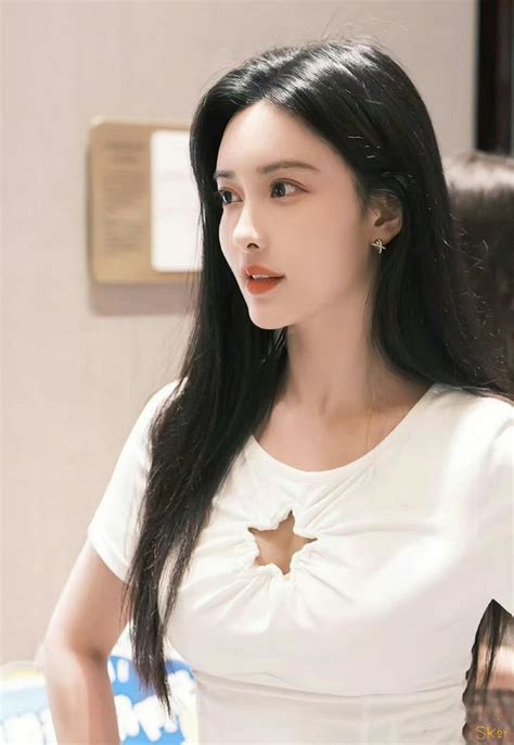 Pin På เมิ่งจื่ออี้ Meng Zi Yi 孟子义