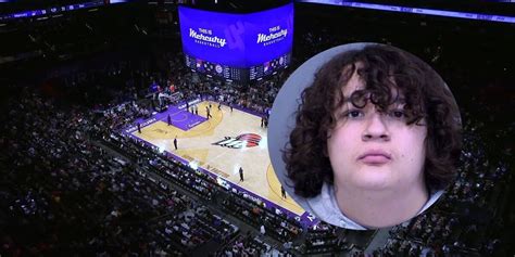 Man Arrested After Throwing Sex Toy At Fans During Wnba Game Hitting 9 Year Old Girl Police Say